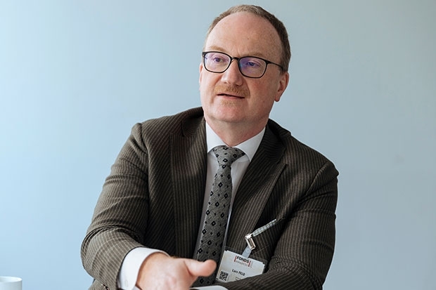 Lars Feld: "Staat kann nicht alle vor Wohlstandsverlust bewahren ...